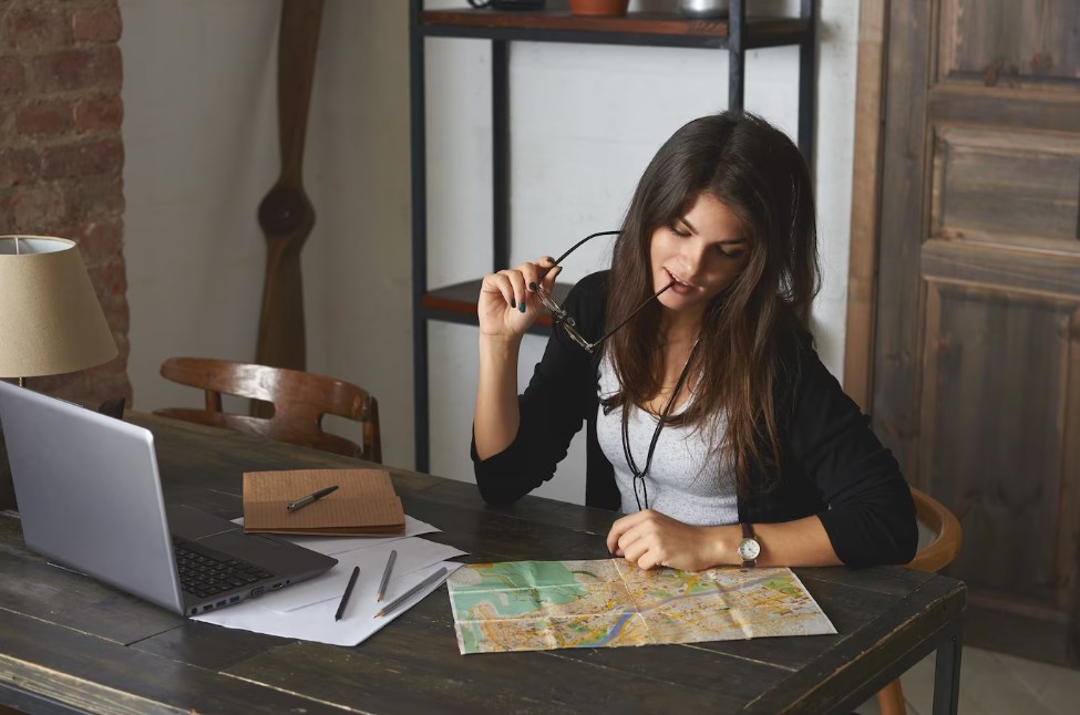 Traveling Graphic Designer: Creativity and Wanderlust